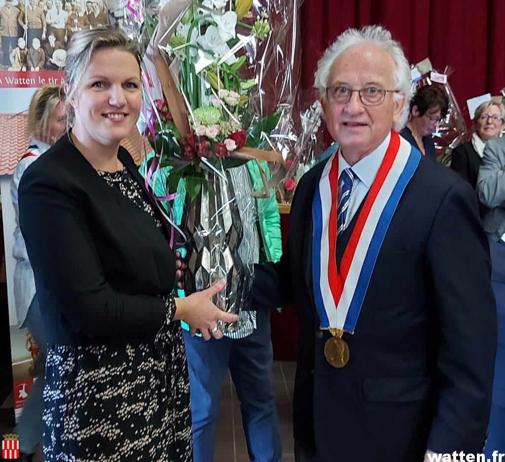 Mathilde Decoene-Carpentier nouvelle directrice des services – Watten