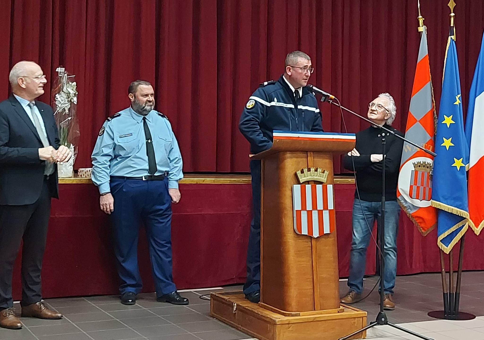Départ du gendarme Michel Carpentier de la gendarmerie à la police ... Départ du gendarme Michel Carpentier de la gendarmerie à la police ...