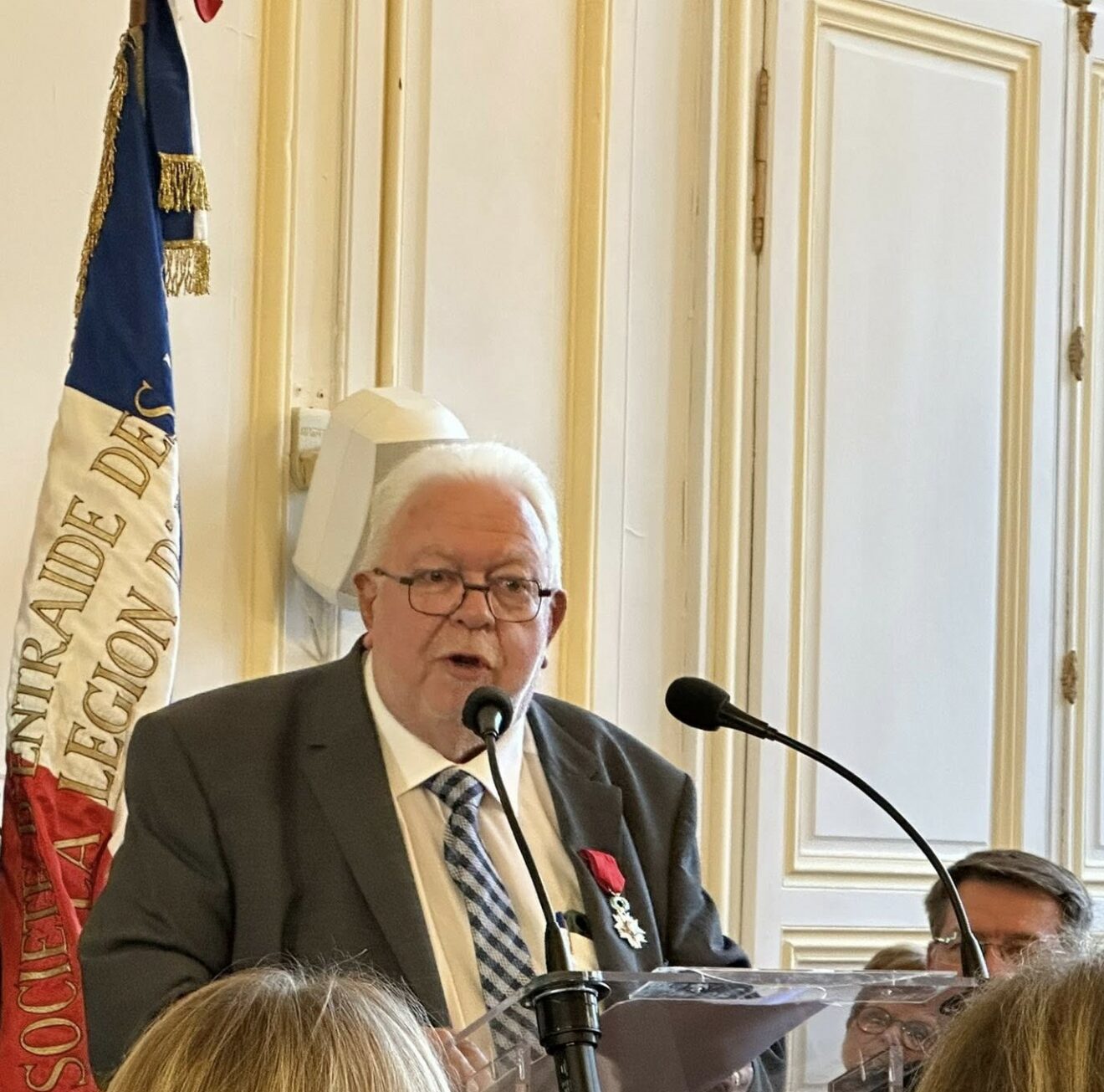 La légion d’honneur pour Jean-Pierre Decool – Watten